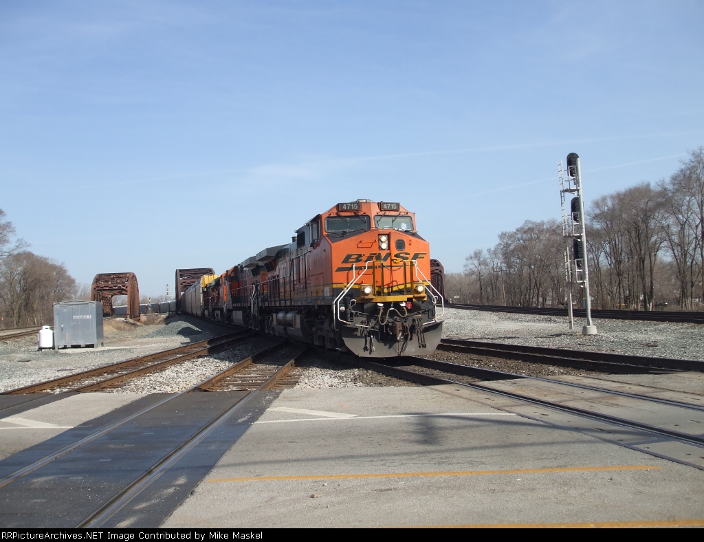 BNSF 4715